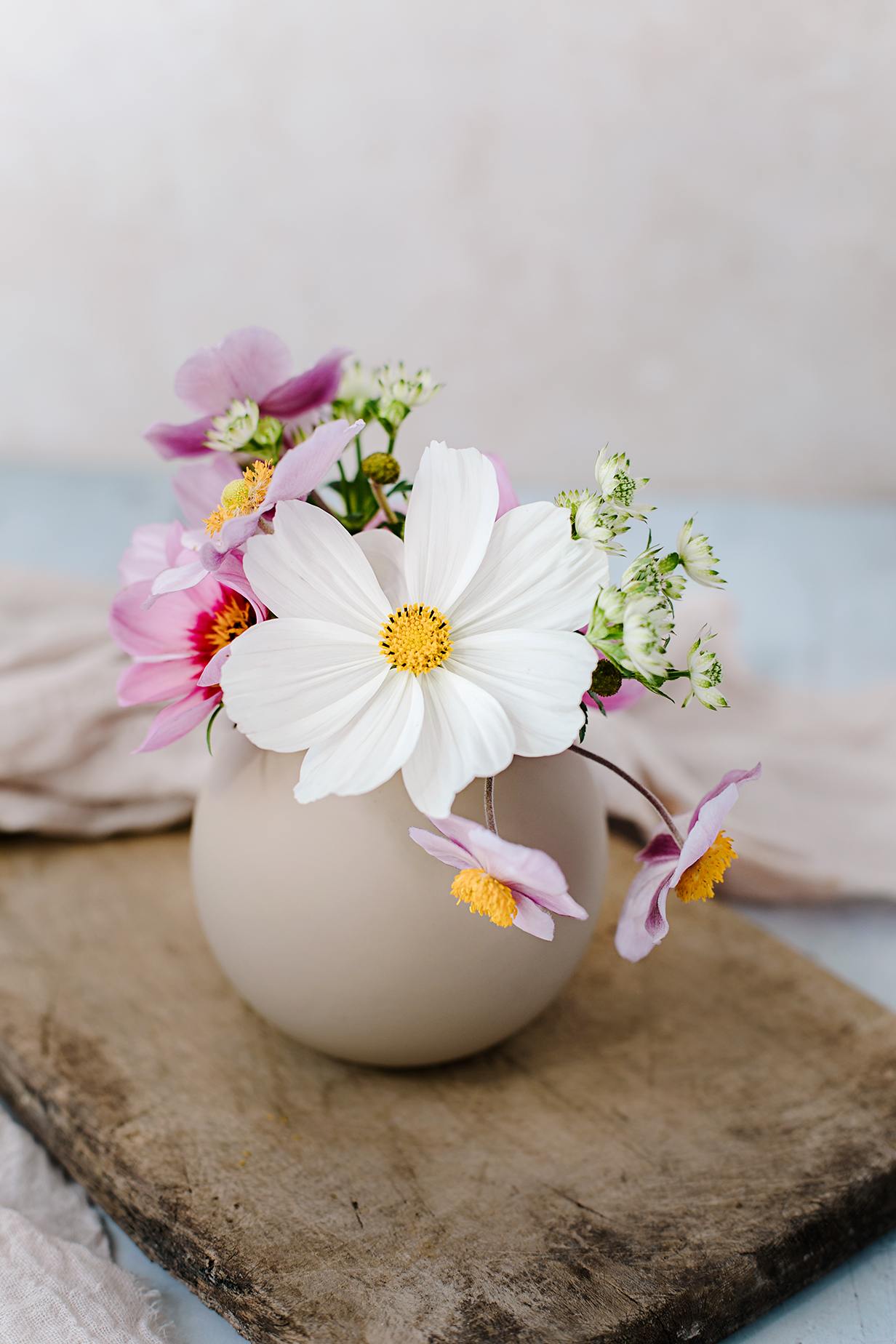 How To Make Your Photos Look Bright And Airy - CHRISTINA GREVE